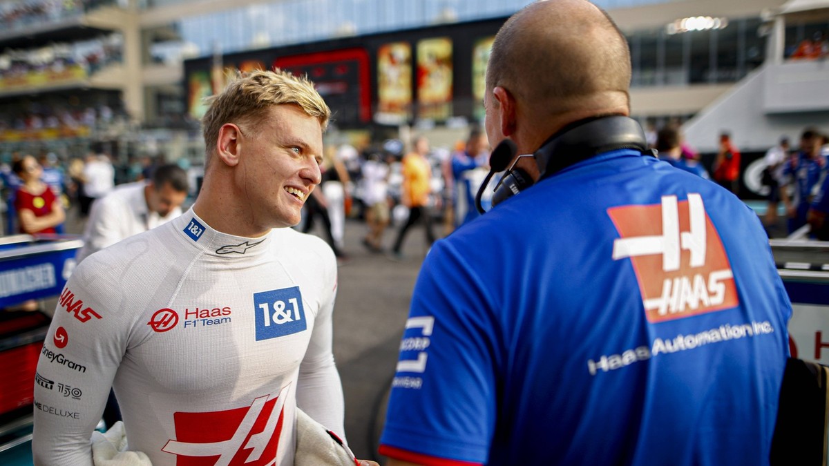 Formel 1: Mick Schumacher unterlief peinlicher Fehler – Rennstall reagiert Formel 1: Mick Schumacher unterlief peinlicher Fehler – Rennstall reagiert