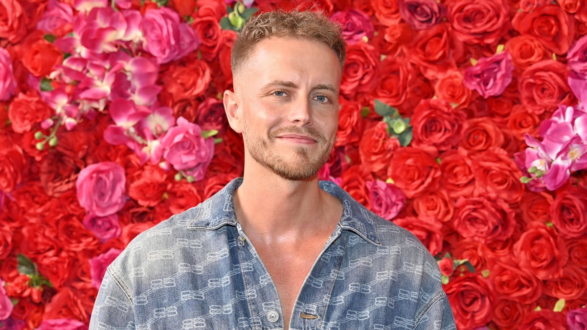 Julian Claßen macht Fans mit merkwürdigem Verhalten bei Instagram sauer Julian Claßen macht Fans mit merkwürdigem Verhalten bei Instagram sauer