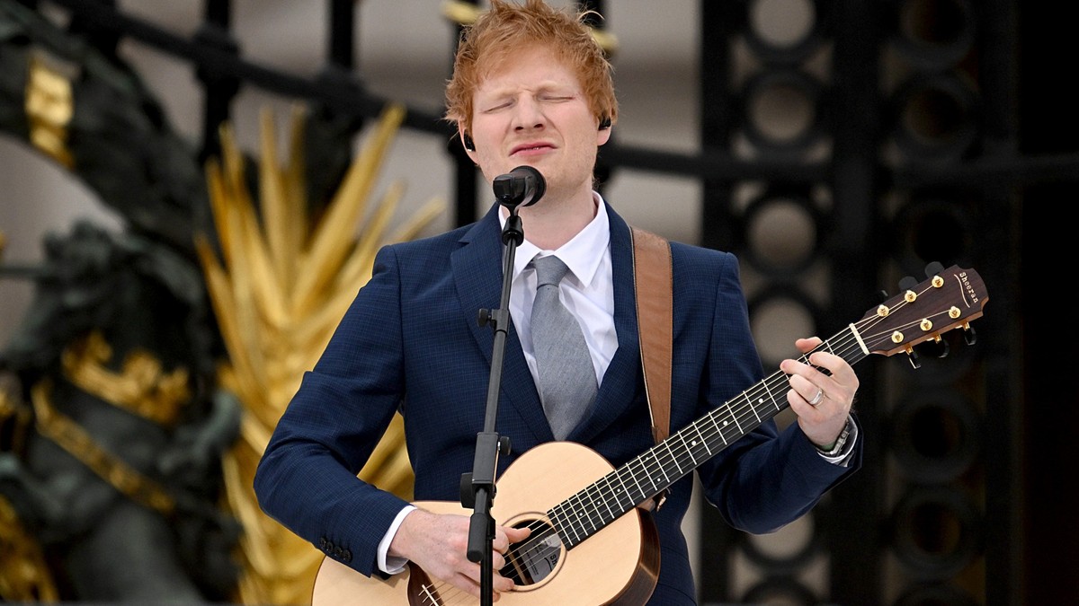 Queen Elizabeth II.: Ed Sheeran widmet ihr nach ihrem Tod einen Song Queen Elizabeth II.: Ed Sheeran widmet ihr nach ihrem Tod einen Song