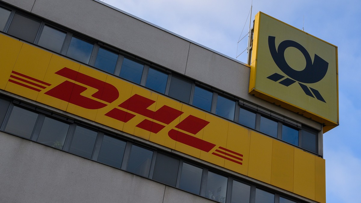 DHL-Kunden aufgepasst: Verbraucherschützer warnen vor neuer Betrugsmasche DHL-Kunden aufgepasst: Verbraucherschützer warnen vor neuer Betrugsmasche