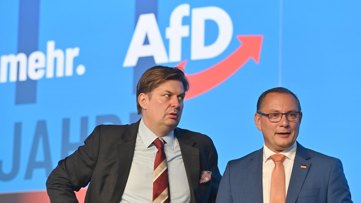 News des Tages: AfD verliert nach Spionagefällen an Zustimmung News des Tages: AfD verliert nach Spionagefällen an Zustimmung